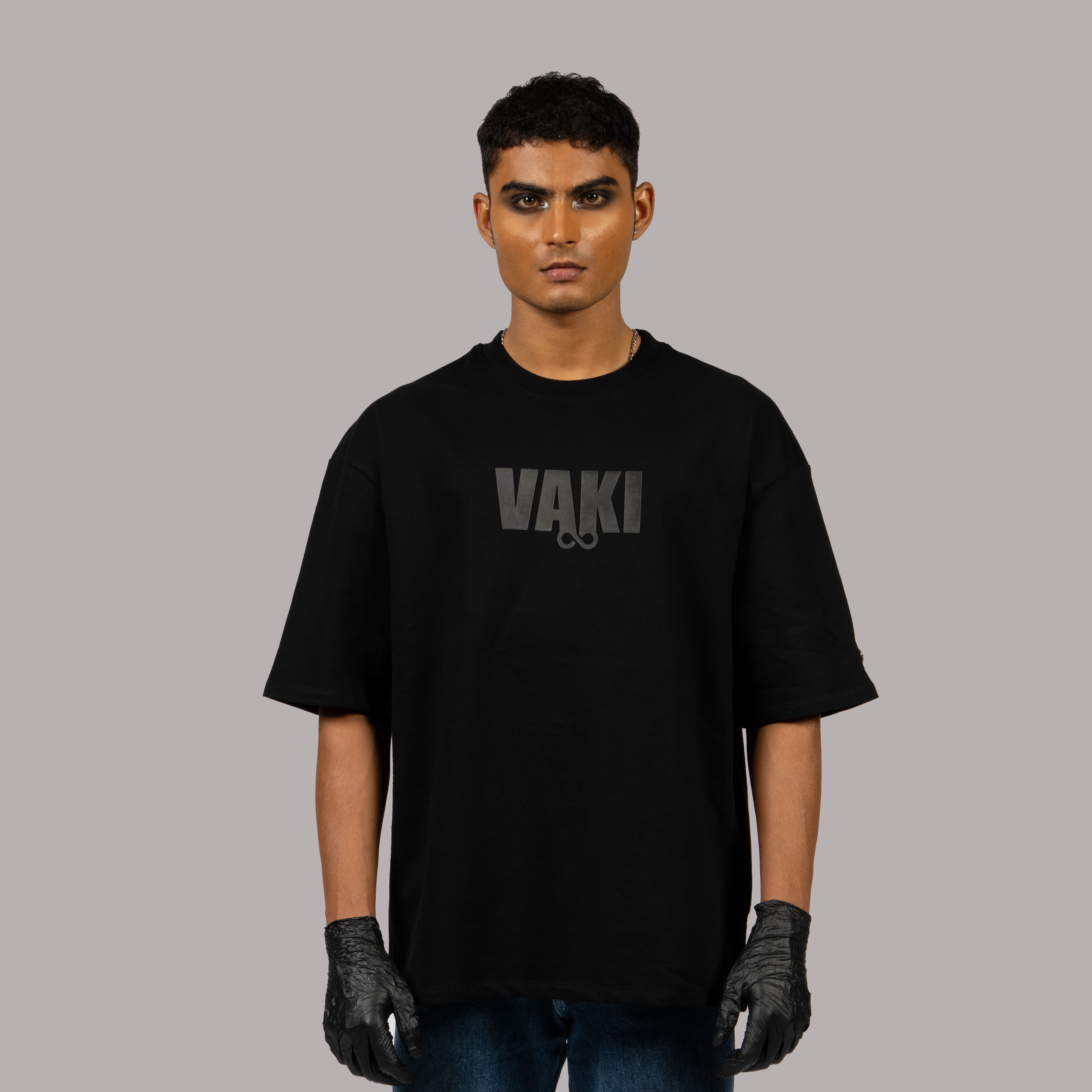 Basic Tee - Black – VAKI INFINITE - ENERGY NEVER DIES